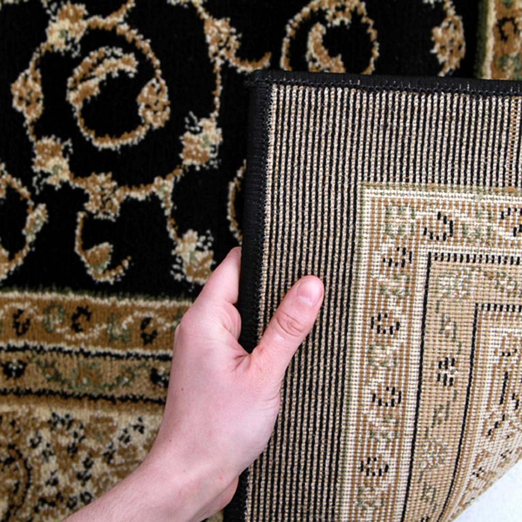 Rug | Classic Pattern | Carpet Capers