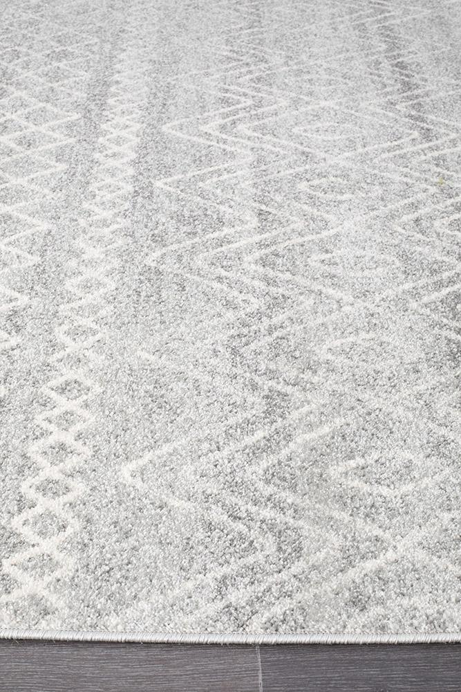 Floor Rug | Colour Grey | Rustic Tribal Design | Carpet Capers
