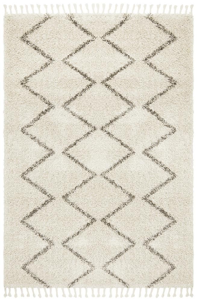 Thick Dense Pile Rug: Plush and Elegant Moroccan Design