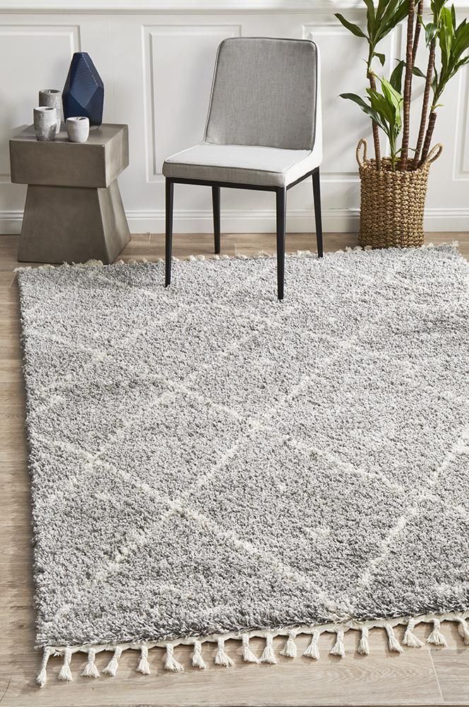 Thick Rug: Subtle Elegance for Any Decor - Carpet Capers