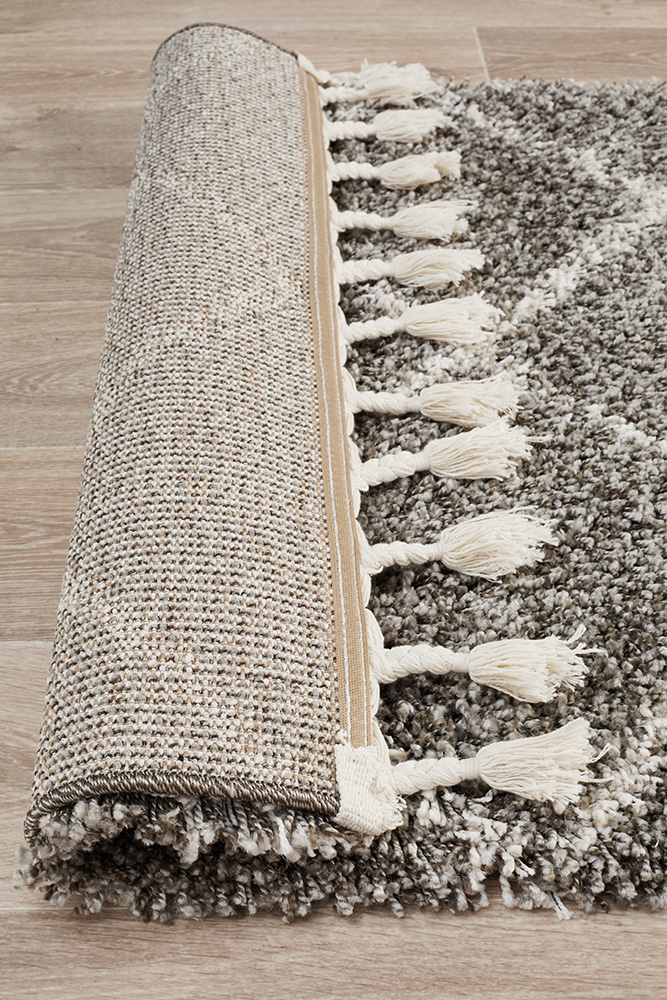 Shag Rug: Classic Motifs and Seamless Integration in any Decor - Carpet ...