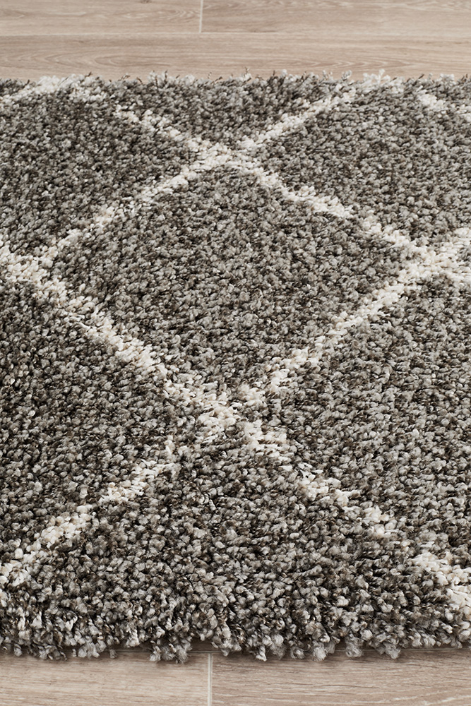 Shag Rug: Classic Motifs and Seamless Integration in any Decor - Carpet ...