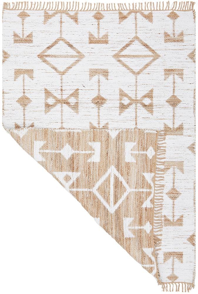 Add a Spirited Touch to Your Room with a Natural Flat Woven Rug