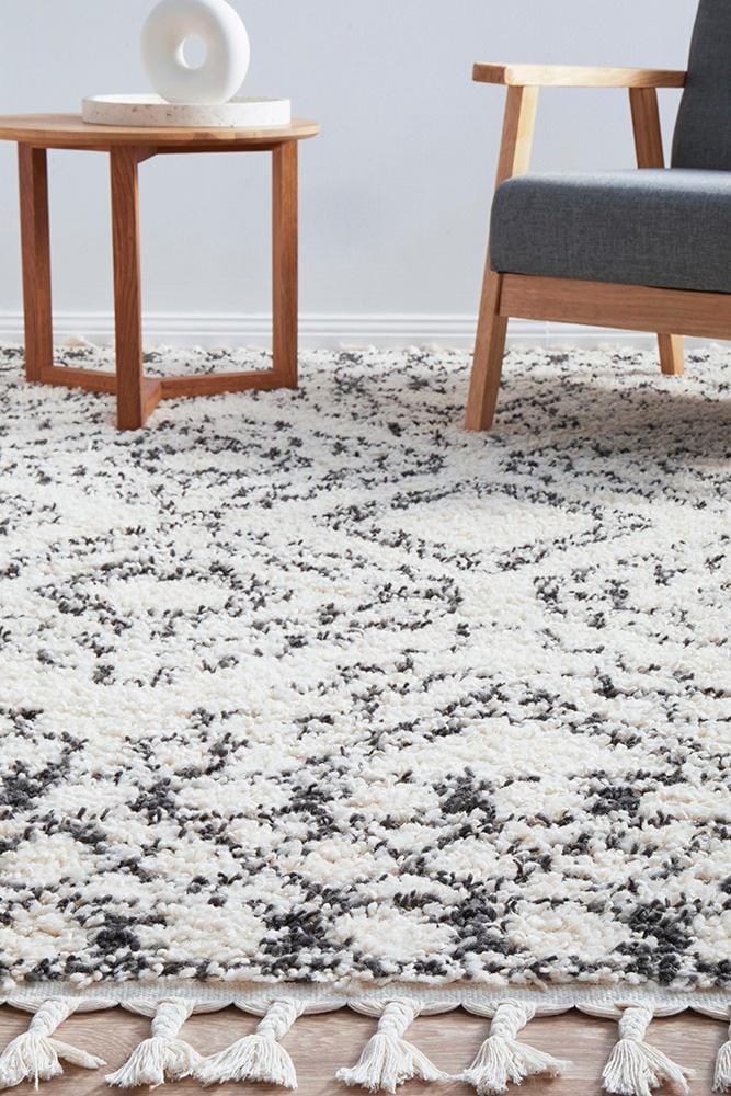 Natural Shag Pile | Carpet Capers | Ivory And Charcoal Hues