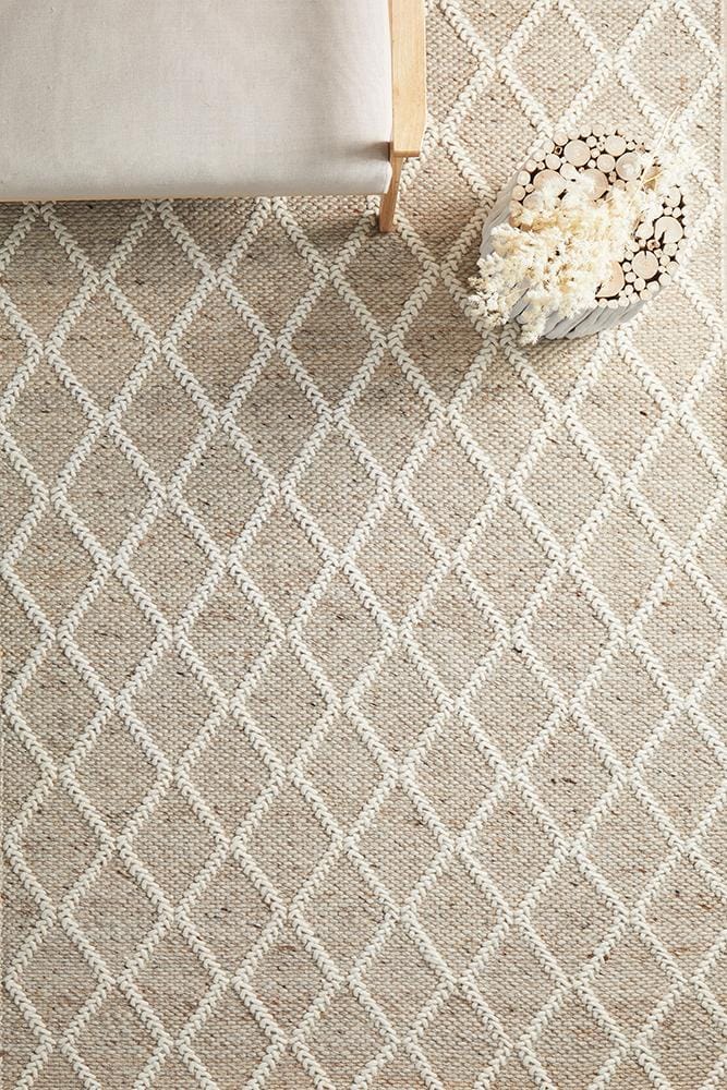 Natural Wool Blend Rug: Timeless and Elegant Design - Carpet Capers